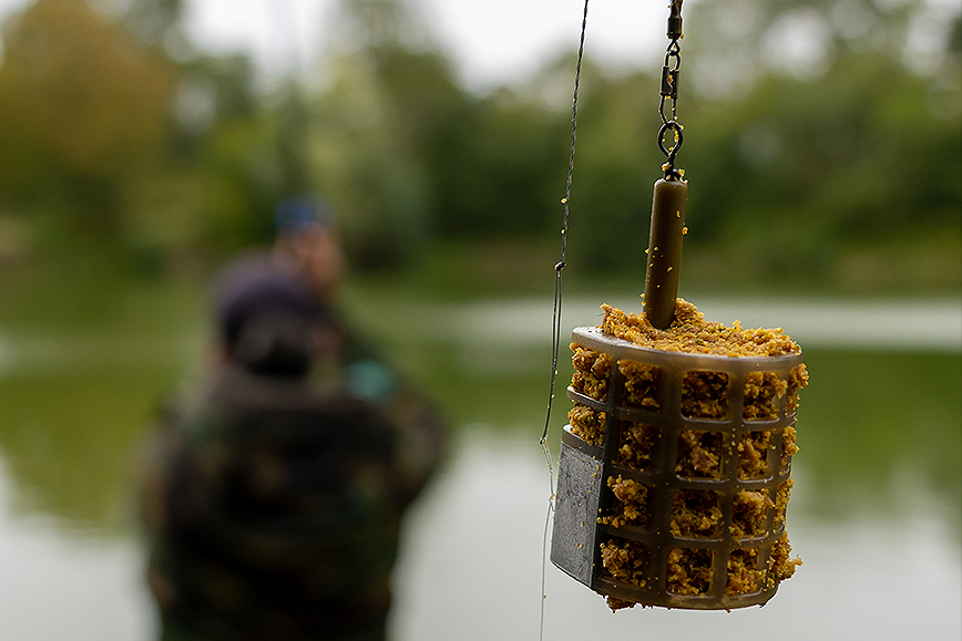 AD Quickbike - How To Tie A Perfect Feeder Rig - Coarse Fishing - ADTV ...