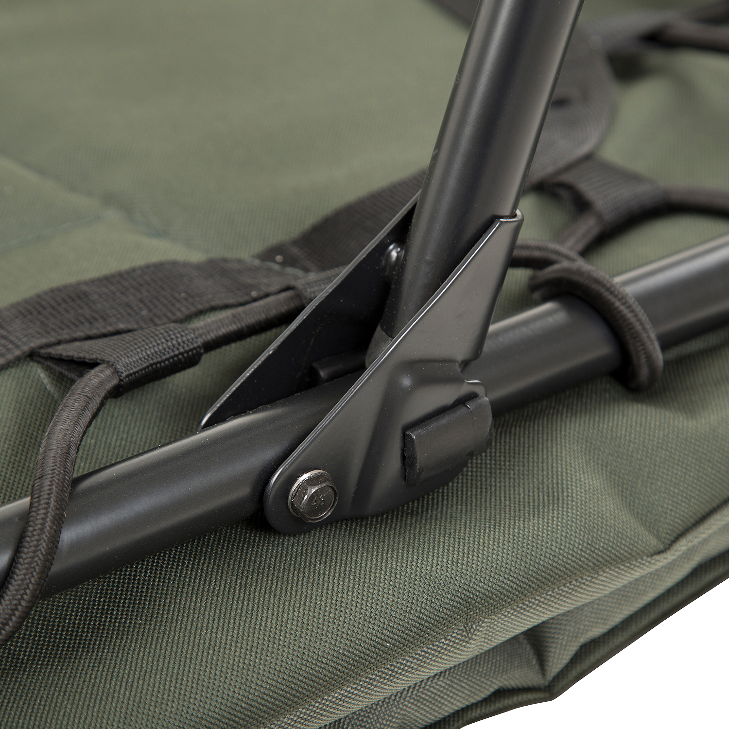 JRC Defender Levelbed Wide Bedchair | Angling Direct