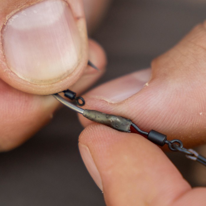 Avid Carp Outline FleckTone Ronnie Sleeve Kit