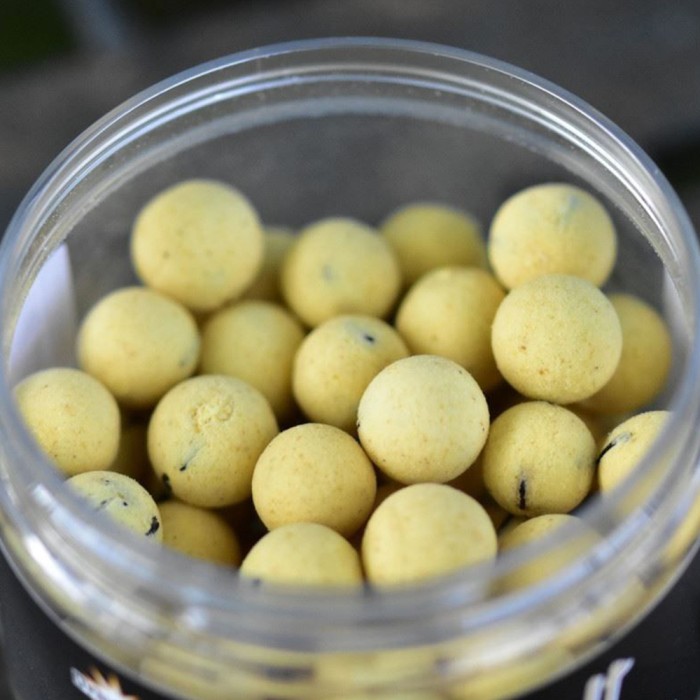 Dynamite Baits Ian Russell's Pop Ups - Choccy Malt