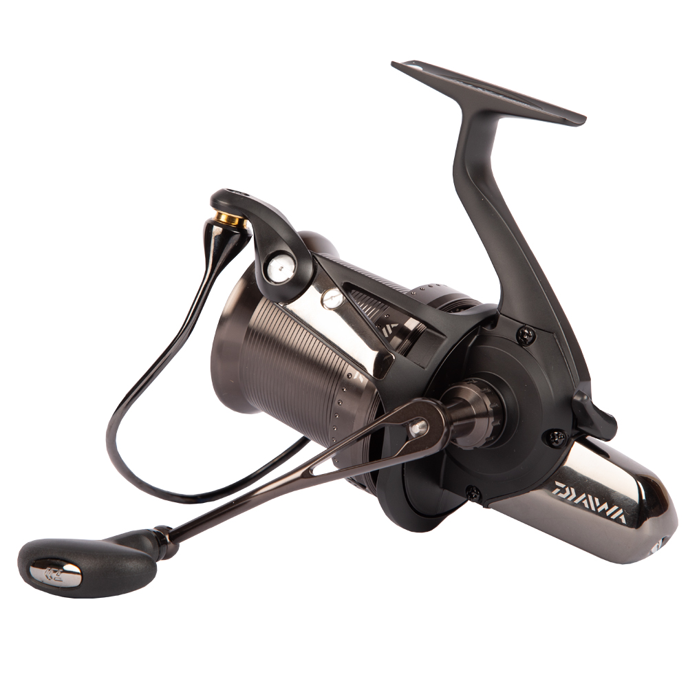 Daiwa Basia DCR7: Carp Casting Fishing Reel | Angling Direct