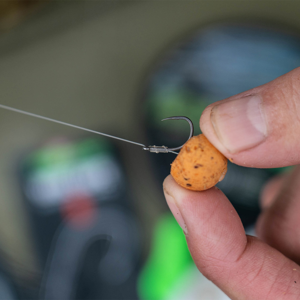 Korda Surface Fishing Bucket Bundle | Angling Direct