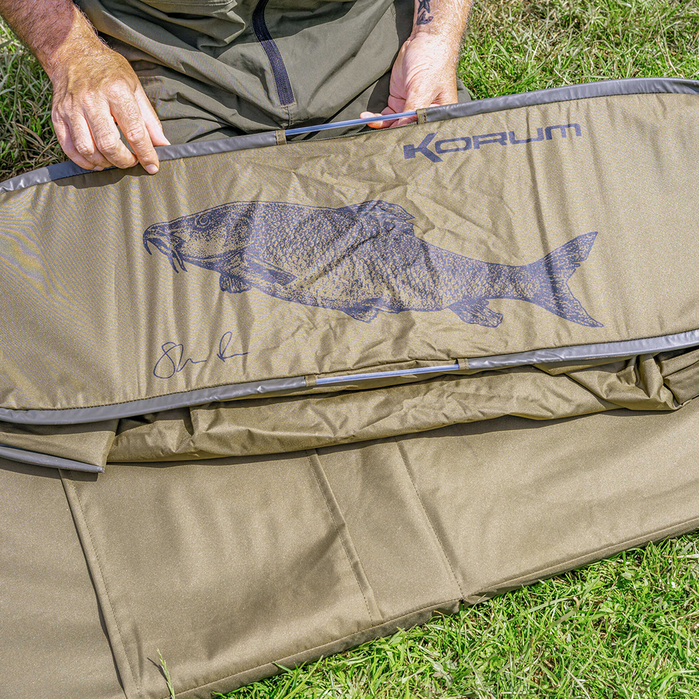 Korum Classic Barbel Fast Mat | Unhooking Mat | Angling Direct