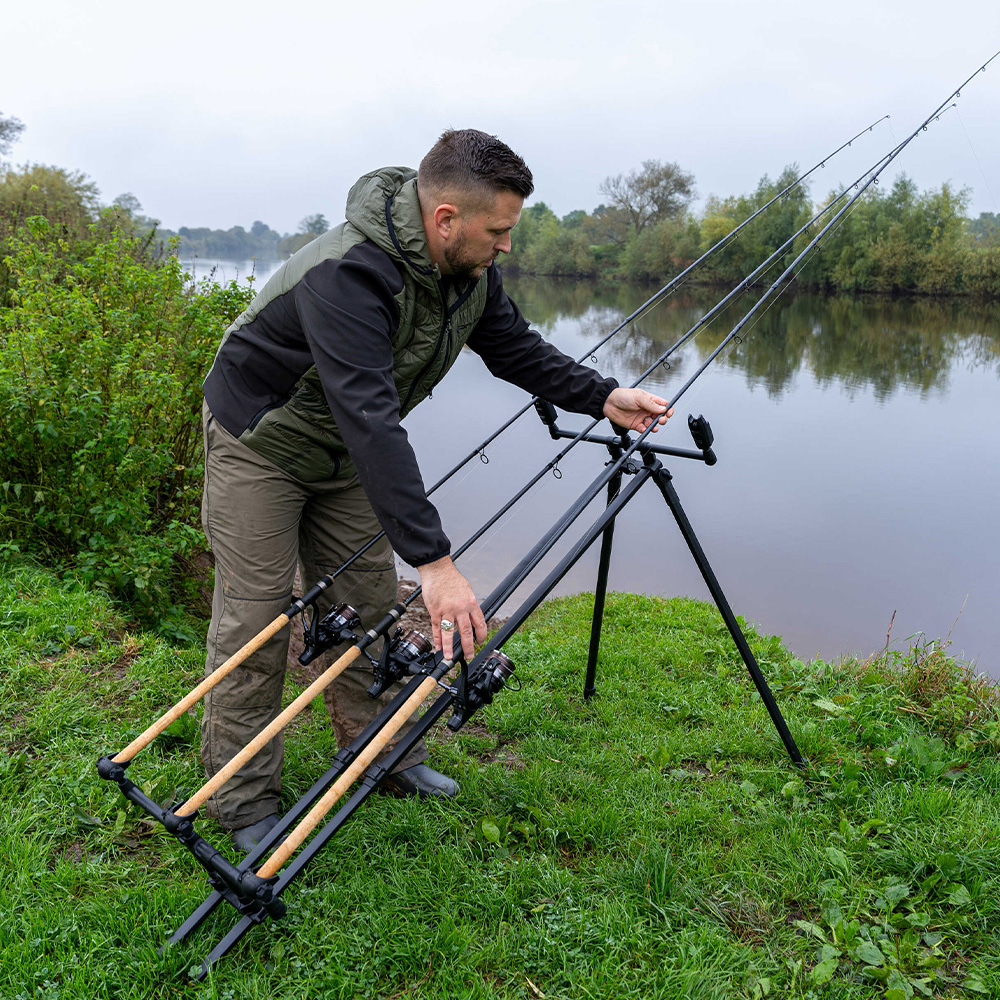 Korum Deluxe 3 Rod Tripod | Fishing Rod Pod | Angling Direct