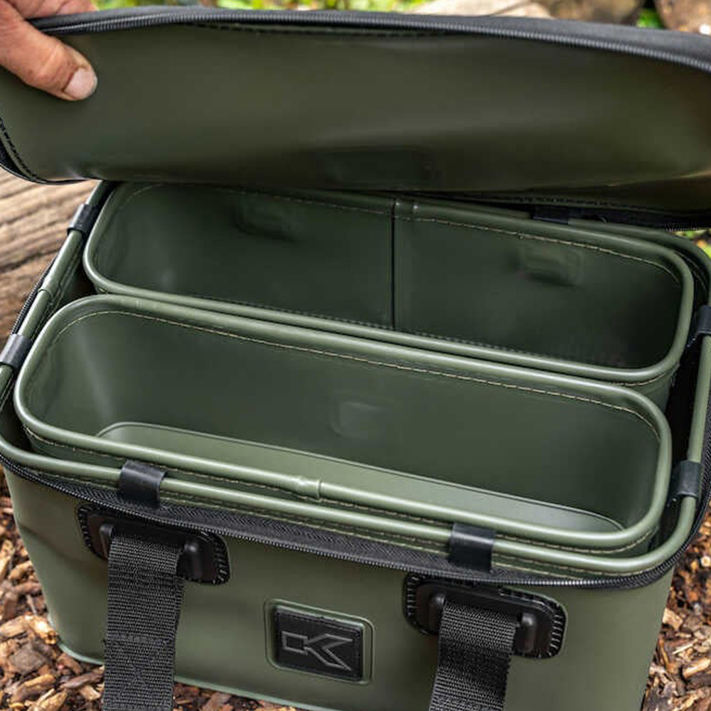 Korum EVA Tackle & Bait Station | Spacious, Easy Riddling