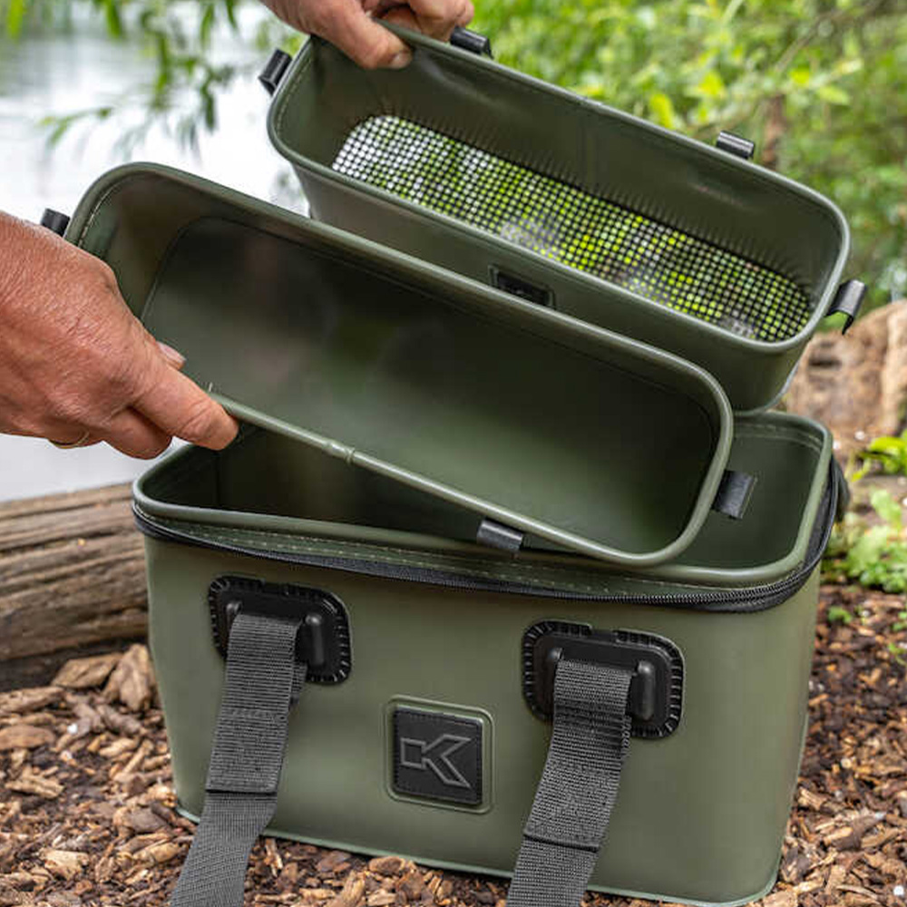 Korum EVA Tackle & Bait Station | Spacious, Easy Riddling