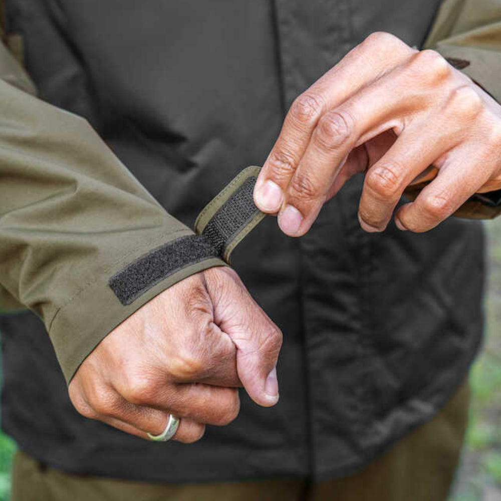 Korum Neoteric Waterproof Suit Dryness & Freedom for Anglers