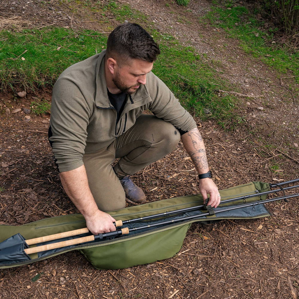 Korum Progress Folding Quiver 2 Rod Holdall | Fishing Luggage | Angling ...