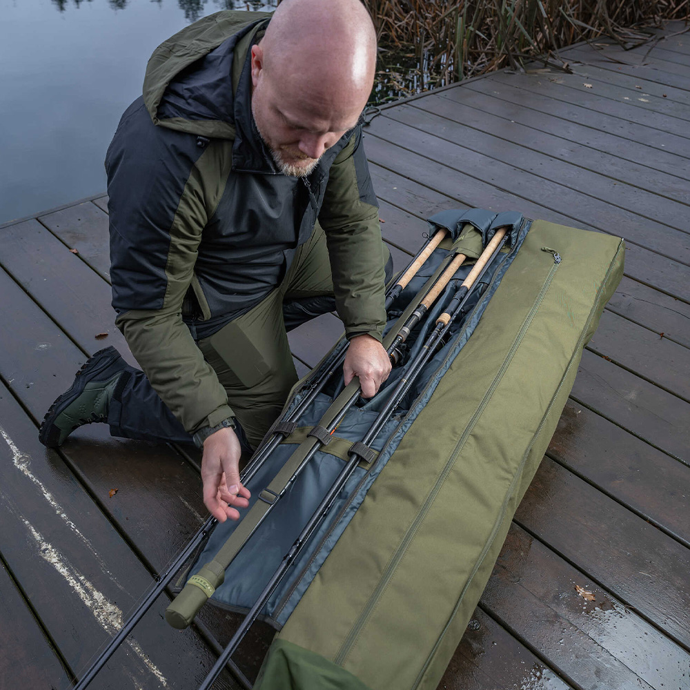 Korum Progress Folding Quiver 3 Rod Holdall - Coarse Fishing Luggage ...