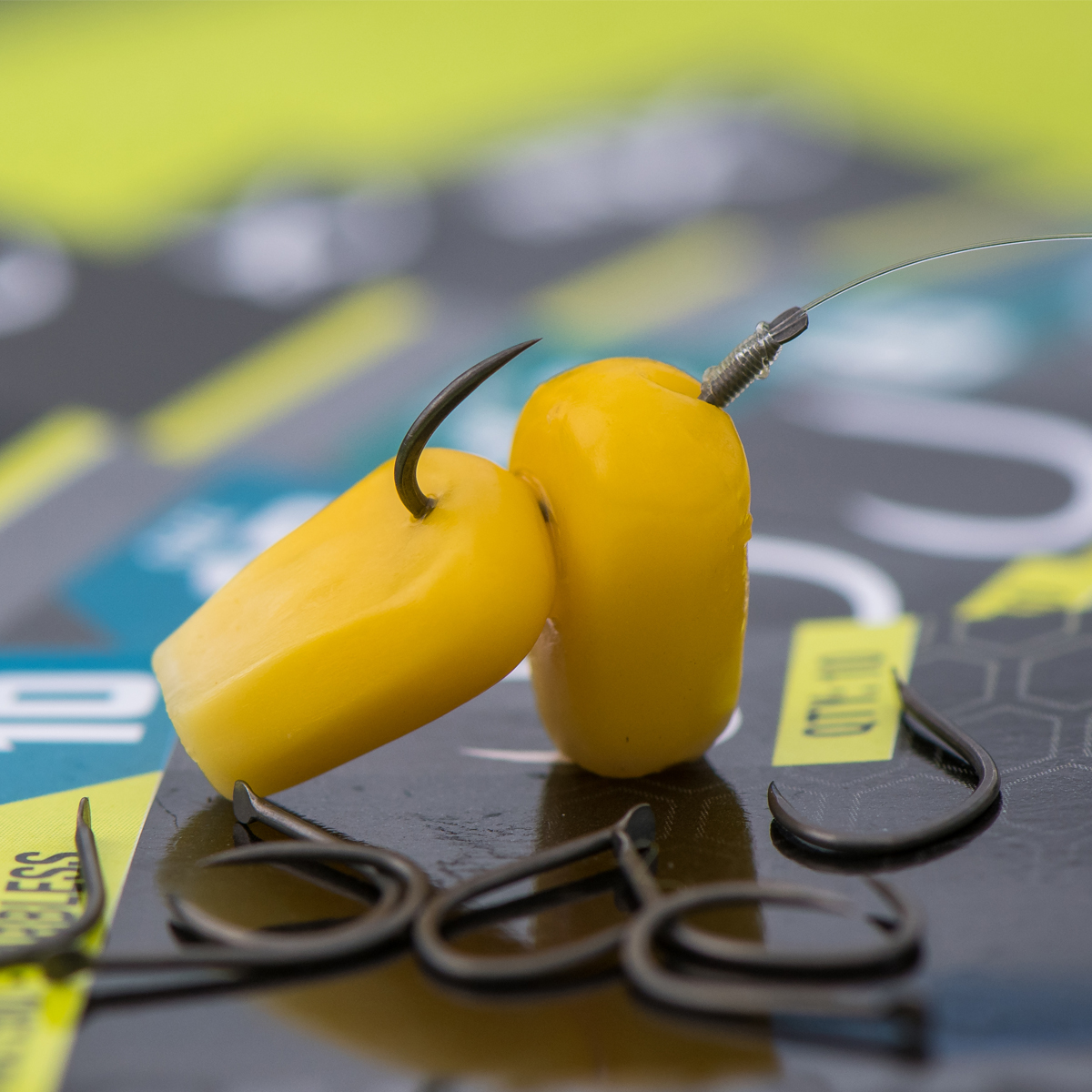 Matrix MXC-2 X-Strong Spade End Barbless Hooks